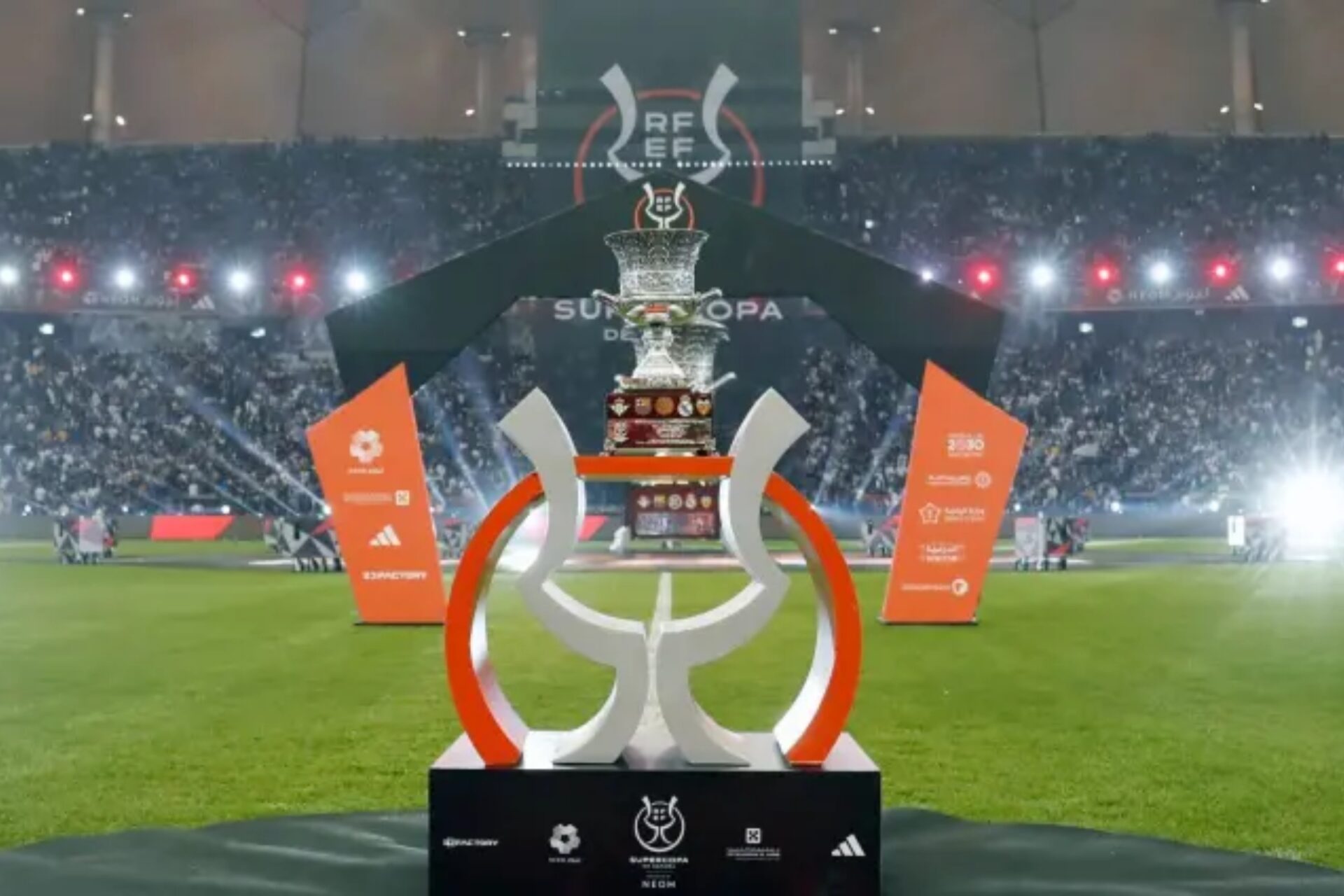 ¡Deja Arabia! La Supercopa de España cambiará de sede en 2027 - UNANIMO ...